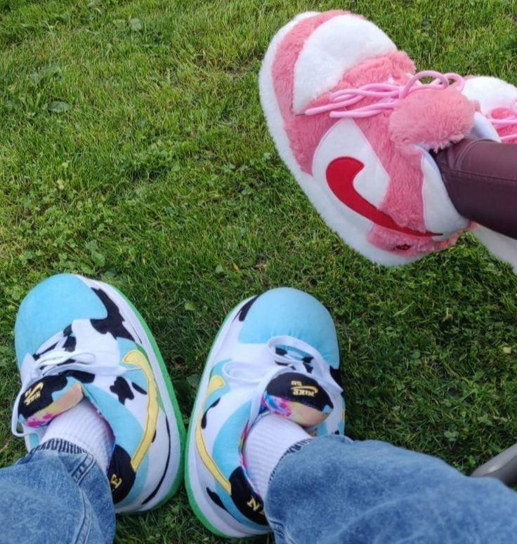 Housekicks - Die Besten Sneaker Hausschuhe – Housekicks™